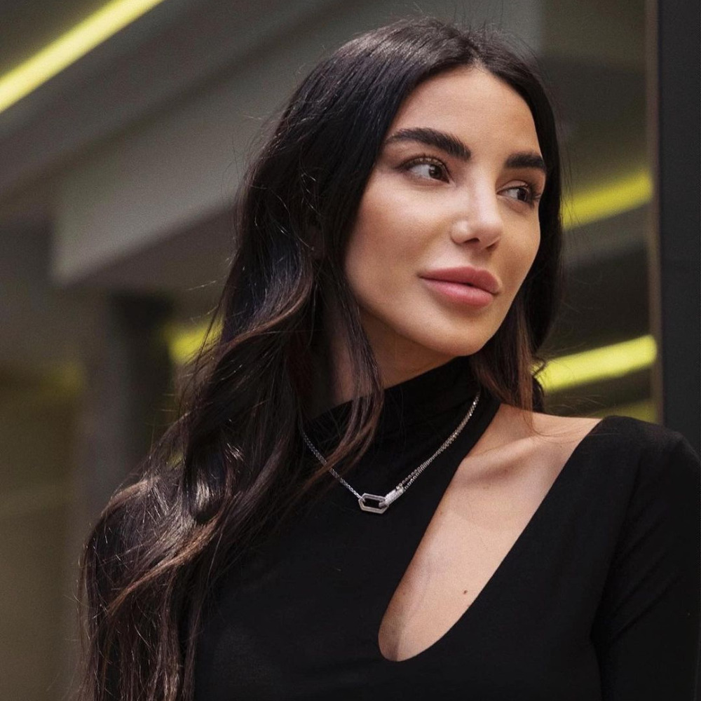 Top 15 Hot and Sexy Italian Women & Girls (2024)